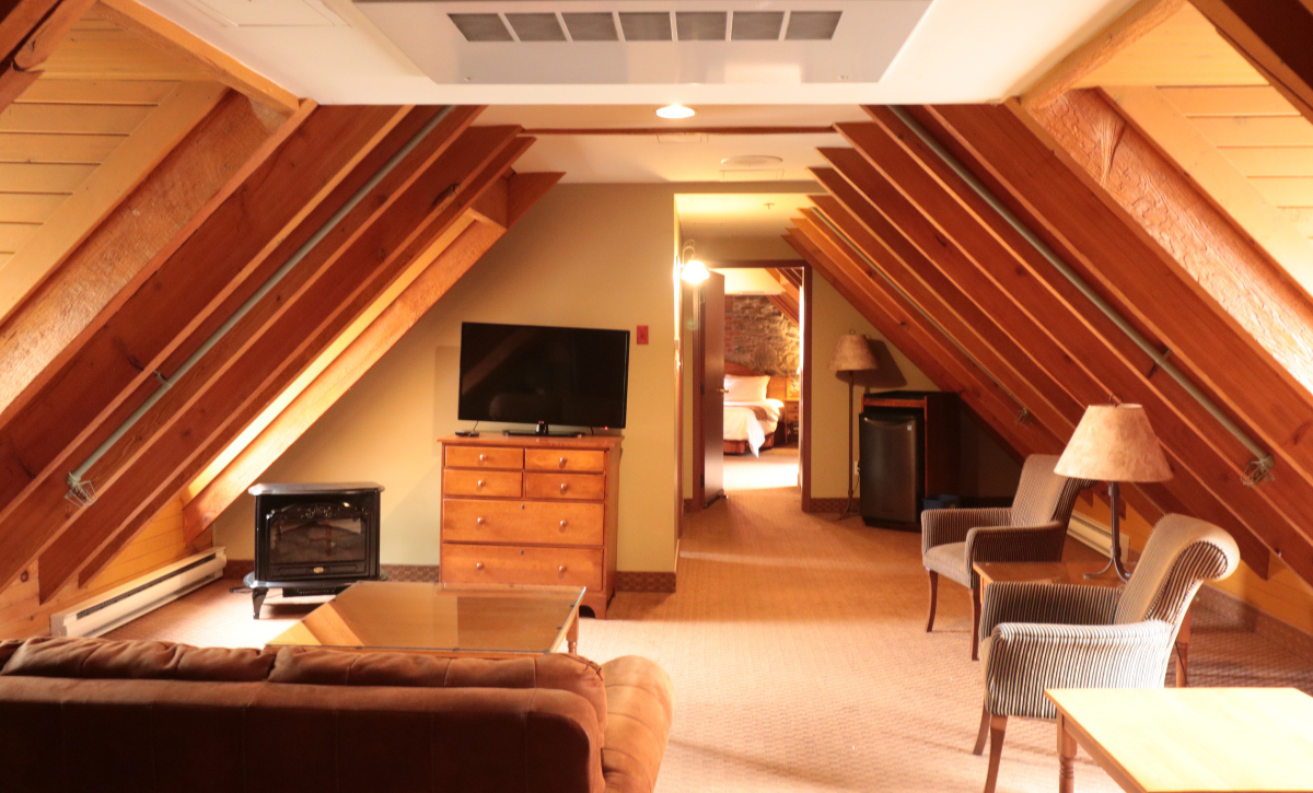 The Deluxe Suite | Murray Premises Hotel